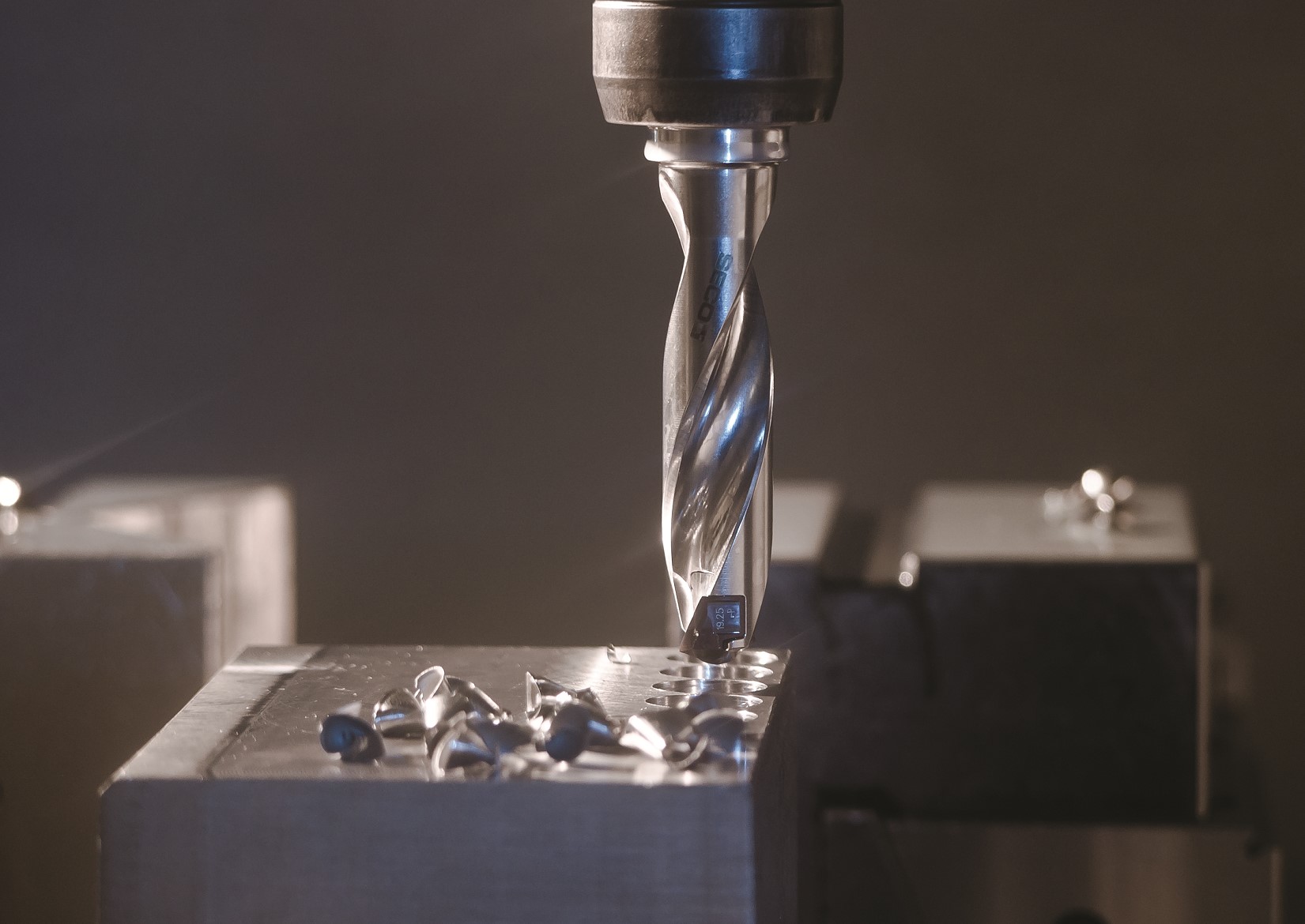 EDU_STEP2_APP_HOLEMAKING_1P1D | Seco Tools